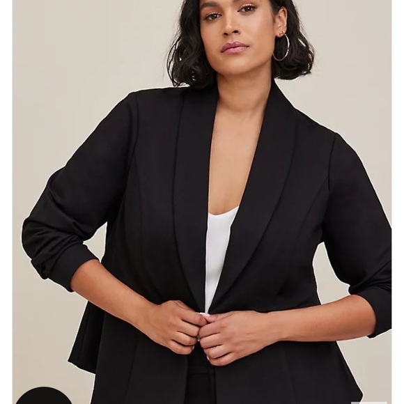 torrid | Jackets & Coats | Torrid Power Suit 3x And 8 Great With Cami ...